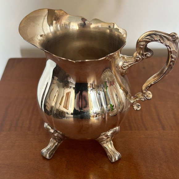 Leonard | Dining | Vintage Footed Silverplate Creamer Pitcher | Poshmark